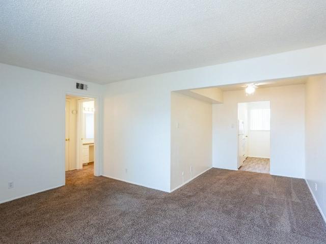 Somerset Park 1 Bedroom Apartment for Rent at 1201 Madeira Dr Se, Albuquerque, NM 87108 South San Pedro