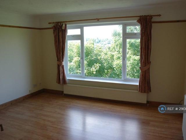 Somerset Road, New Barnet, Barnet, EN5 2 bed flat to rent £1,850 pcm £427 pw