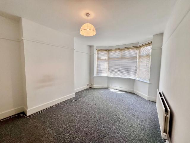 Somerset Road, BH23 2ED, Christchurch