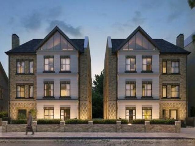 Somerset Road, London, Studio Apartment For