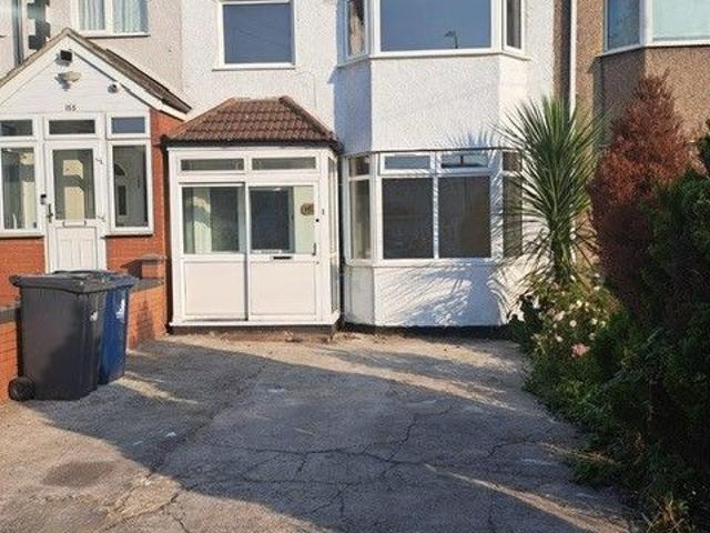 Somerset Road, Southall UB1, 3 bed terraced house to rent, £2,400 pcm | PrimeLocation