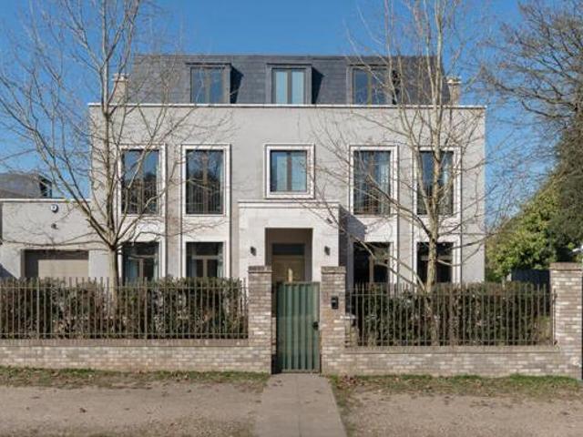 Somerset Road, Wimbledon, 8 Bedroom House