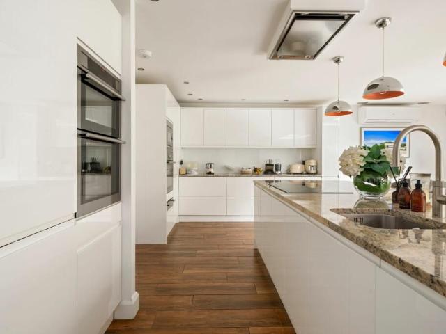 Somerset Road, Wimbledon SW19, 1 bed town house to rent, £5,300 pcm | PrimeLocation