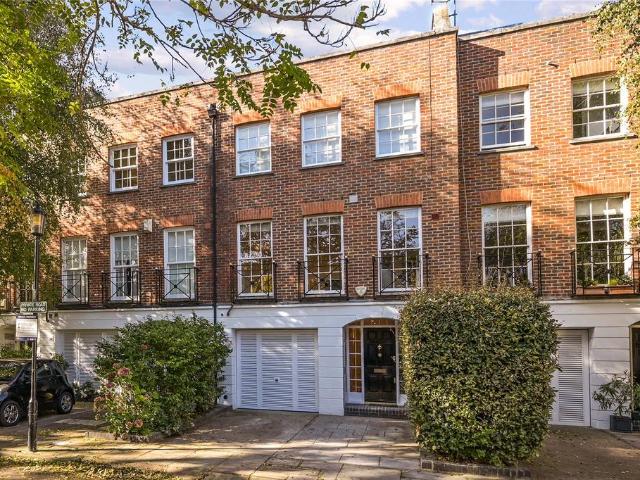 Somerset Square, Holland Park. 4 bed terraced house to rent £12,350 pcm £2,850 pw