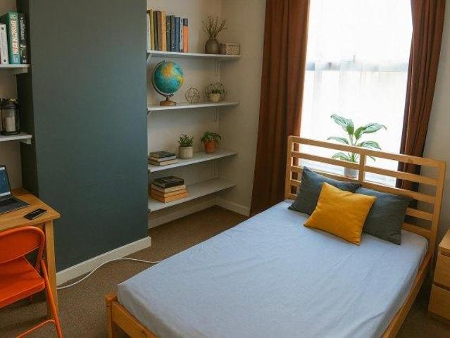 Somerset Street 3 bed house share to rent £1,545 pcm £357 pw