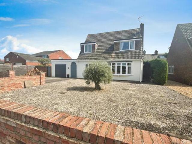 Somerton Drive, Hatfield Woodhouse, 3 Bedroom Detached