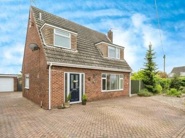 Somerton Drive, Hatfield Woodhouse, 3 Bedroom Detached