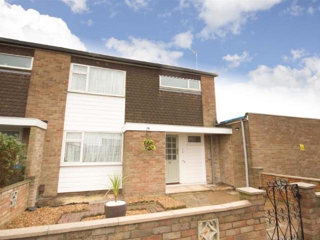 Somerville Way, Aylesbury HP19 3 bed house to rent £1,475 pcm £340 pw