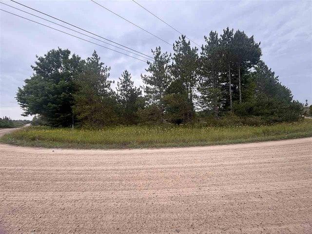 Sommers Rd, Levering, MI 49755