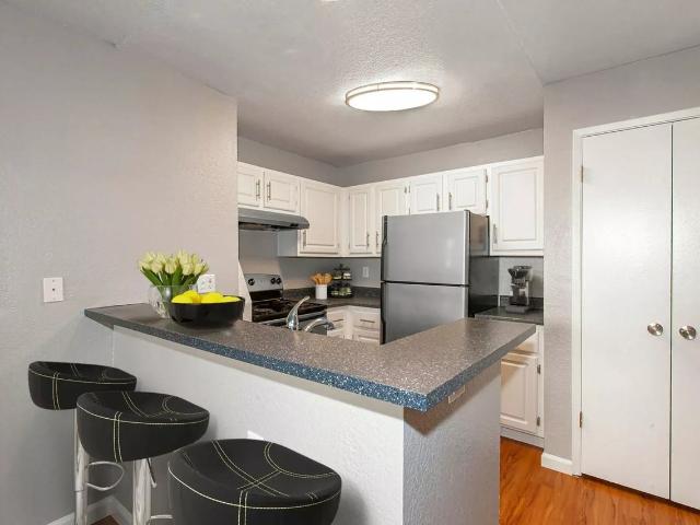 Sommerset 2 Bedroom Apartment for Rent at 591 Peabody Rd, Vacaville, CA 95687