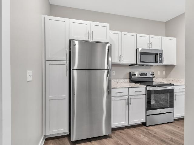 SOMO 2 Bedroom Apartment for Rent at 6455 Monroe St, Sylvania, OH 43560