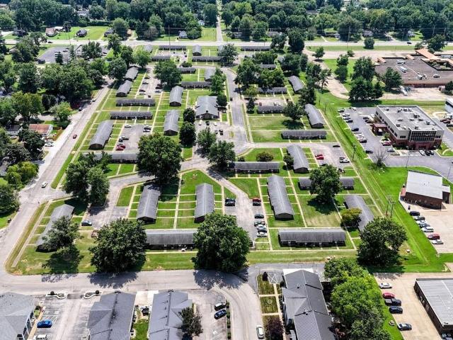 Sontra Evansville Apartments 1 Bedroom Apartment for Rent at 1450 Luther Sq, Evansville, IN 47714