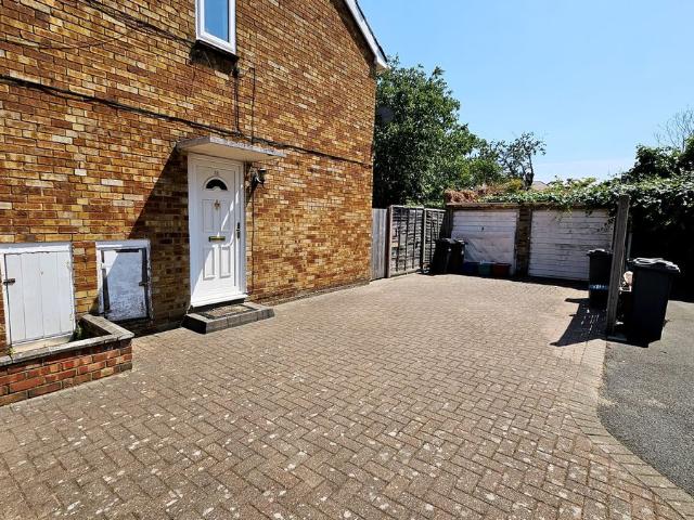 Sonia Court, Sonia Gardens, Hounslow, Middlesex TW5, 2 bed maisonette to rent, £1,800 pcm | PrimeLocation