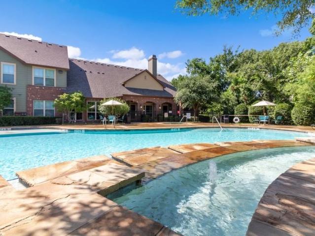 Sonoma Court 2 Bedroom Apartment for Rent at 970 W Yellowjacket Ln, Rockwall, TX 75087