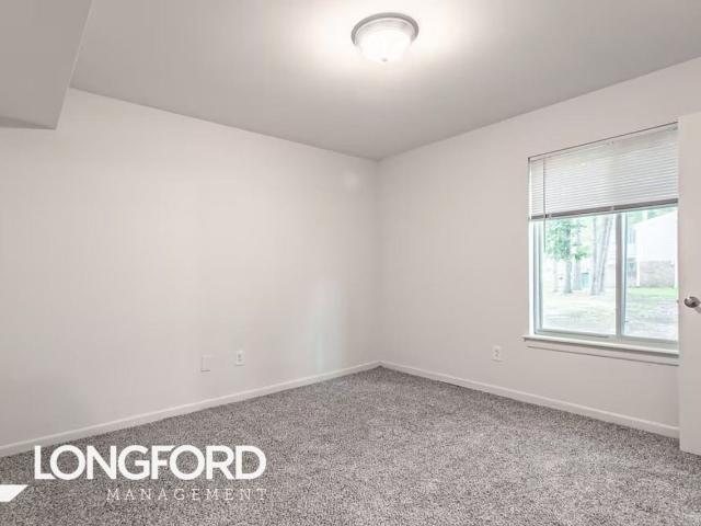 Sonoma Woods Apartments – New Ownership & Management 3 Bedroom Apartment for Rent at 104 Landmark Ct Ste B, Newport News, VA 23608 Windsor