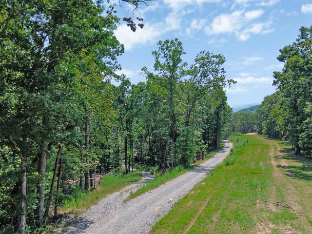 Soaring Eagle Rd, Crossville, TN 38572