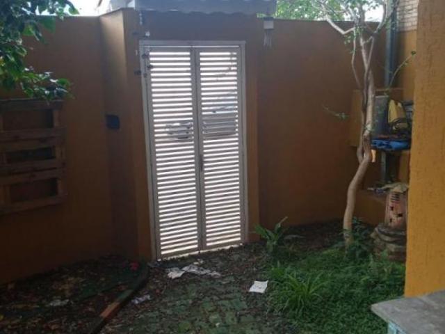 SOBRADO LINDO CL AUGUSTA ! SALAS LAREIRA, ESTAR, JANTAR, 3 DORMS,CHURRASQ. / 650 MIL !
