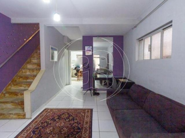 Sobra Residencial com 01 Vaga em Moema !