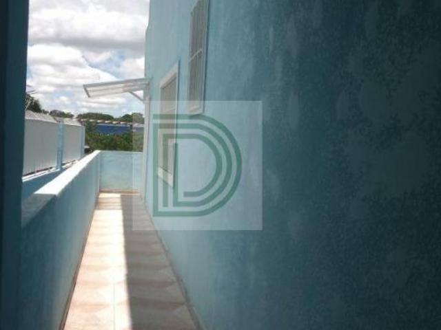 SOBRADÃO EM RUA FECHADA. SÃO 4 DORMITÓRIOS SENDO 2 SUITES DOM CLOSE