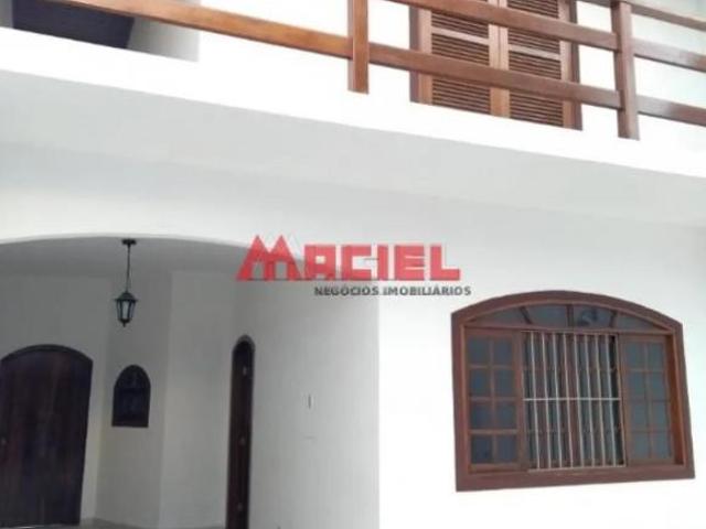 SOBRADAO NA 1 QUADRA DA RESERVA ESPECIAL DO BOSQUE, 3 DM, SUITE COM VARANDA, ÁREA GOURMET