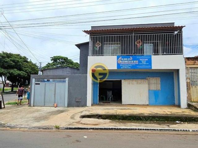 Sobrado Misto – Comercial e Residencial À venda por R$ 950.000 De frente para a praça no Satél