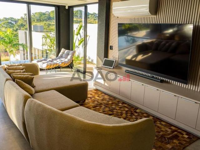 Sobrado mobiliado 4 suites sendo 1 master no Jardins Barcelona Casa em Condomínio com 4 Quarto s