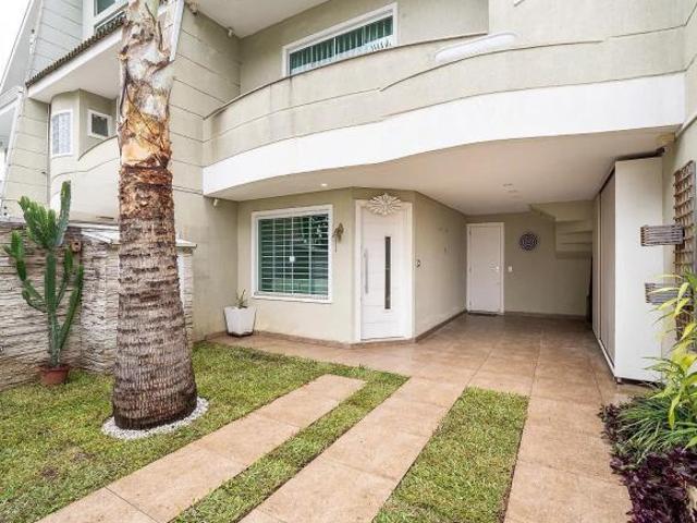 Sobrado Mobiliado 3 Quartos com 1 Suíte e 157m² Água Verde