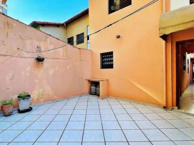 Sobrado Mobiliado à Venda na Vila Rosália em Guarulhos com 3 Quartos e 4 Vagas