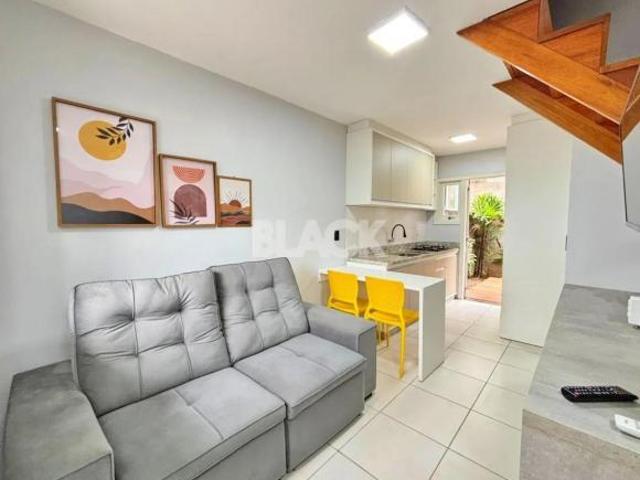 Sobrado mobiliado à venda no Condominio Bela Vista em Torres RS