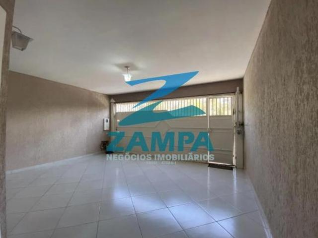SOBRADO MOBILIADO COM 3 QUARTOS COM AR 1 SUITE, TODO PLANEJADO, 2 VGS COBERTAS, CHURRASQUEIRA
