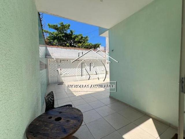 Sobrado mobiliado com vista mar no Caiçara