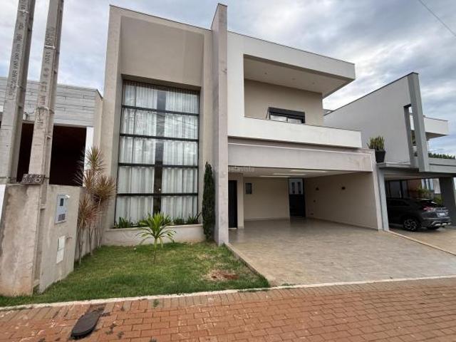 SOBRADO MOBILIADO DE ÓTIMO PADRÃO À VENDA NO CONDOMÍNIO VIVERE PARC EM APUCARANA