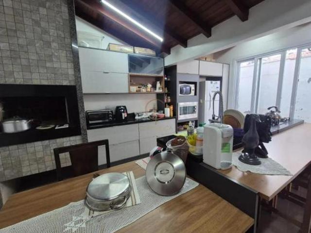 SOBRADO MOBILIADO EM CONDOMÍNIO COM 3 DORM MOBILIADO 2 VAGAS, BAIRRO FÁTIMA CANOAS