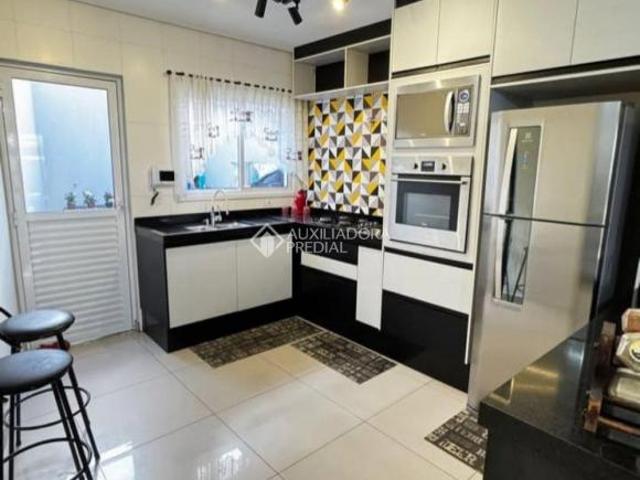 Sobrado mobiliado no Bairro Silveira em Santo André/SP, com 195,55m² de área construída