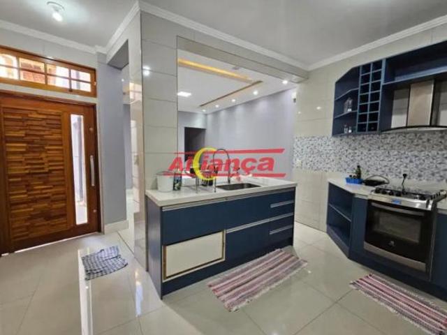 Sobrado moderno, 200m², 03 suítes Itapegica Guarulhos/SP