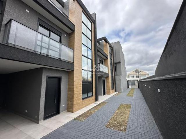 Sobrado moderno com terraço, 3 dormitórios, Bairro