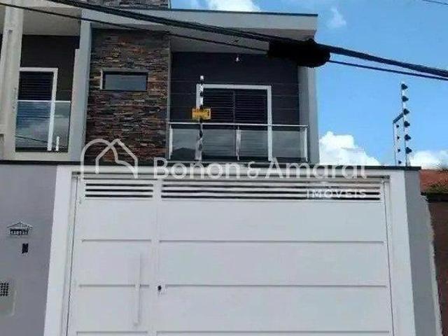 Sobrado Moderno com 3 Dormitórios e Excelente Acabamento