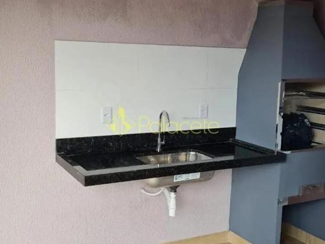 Sobrado Moderno com 3 Dormitórios, Suíte com Closet e Área Gourmet no Condomínio Vila Romana Pinda