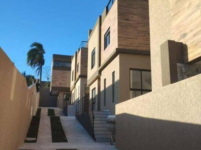 Sobrado Moderno com 3 Quartos 1 Suíte e Terraço Gourmet