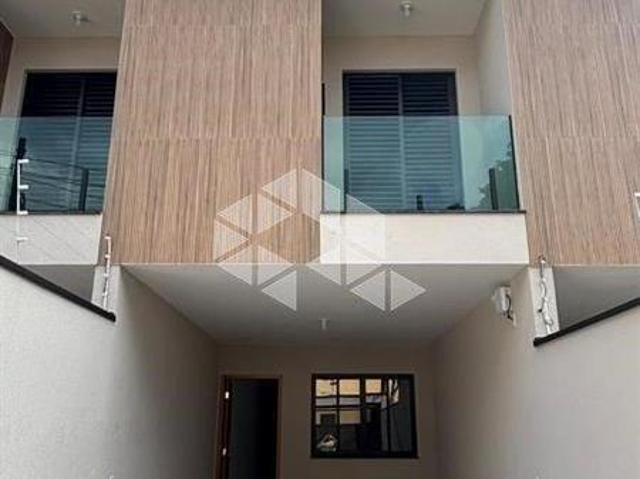 Sobrado moderno à venda no Jardim Primavera Excelente acabamento e localização estratégica
