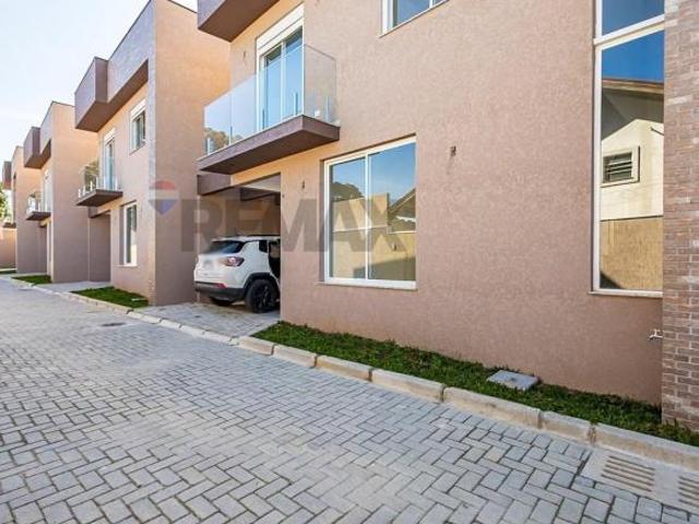 Sobrado moderno de 123m² 3 quartos 1 suite em Santa Felicidade, Curitiba