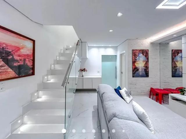 Sobrado Moderno Mobiliado para Locação | 160m², Suíte Master e Espaço Gourmet