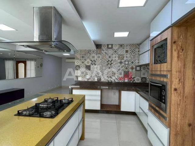Sobrado Mont Pellier Casa em Condomínio com 4 Quarto s por R$ 998000.00 no setor Parque Amazônia IN