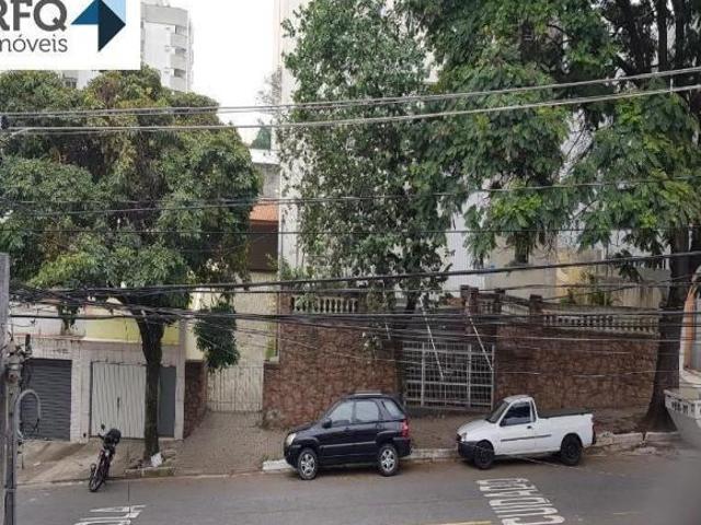Sobrado na Avenida Bosque da Saúde, podendo ser residencial ou Comercial ou para construir algum pré