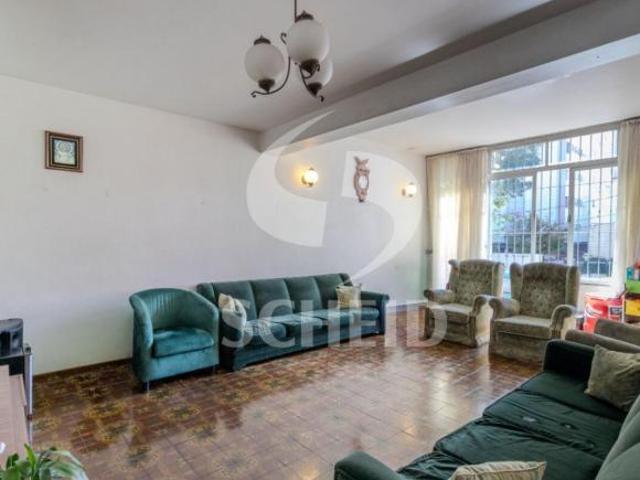 Sobrado na Aclimação | 452m² Construídos | Piscina | 4 Quartos