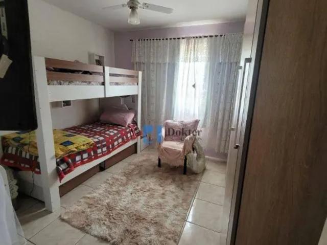 Sobrado na Cachoeirinha 2 dormitórios ótima localização