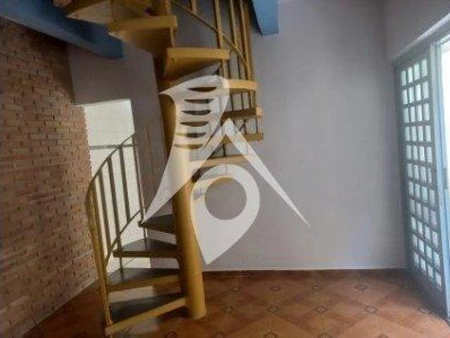 Sobrado na Cid. Mãe do Céu, 180m², 2 dormitórios