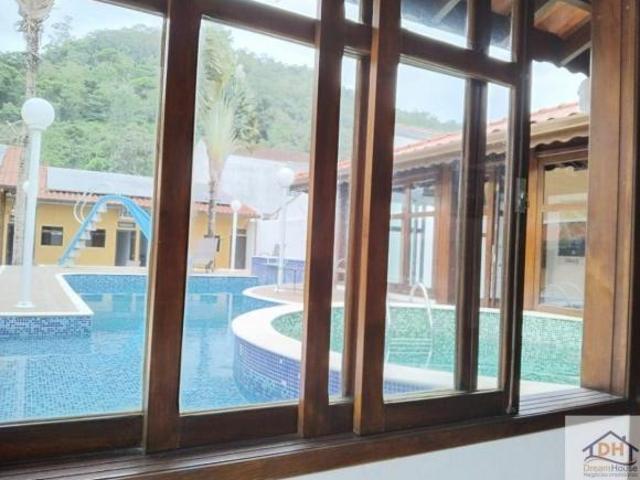 SOBRADO NA ENSEADA 4 DORMITÓRIOS MAIS 5 SUITES NOS FUN