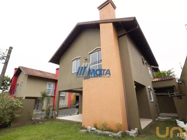 Sobrado na Joanna Emma Dalpozzo Zardo Santa Felicidade Curitiba PR, aluguel por R$ 3.200