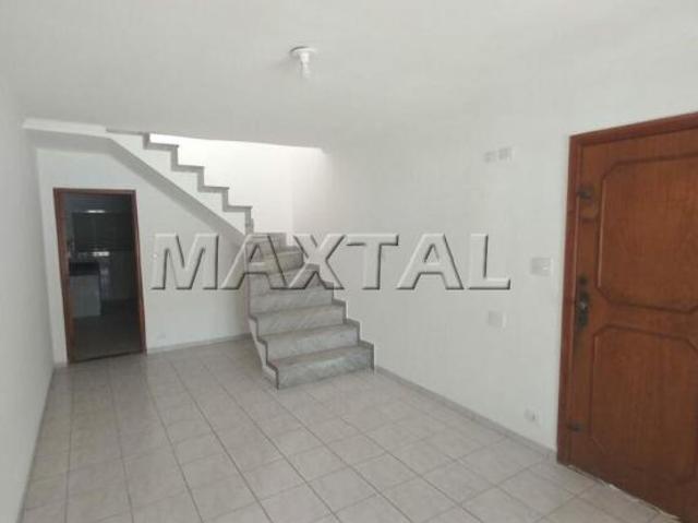 Sobrado na Parada Inglesa, 104m², 3 salas, cozinha, 3 banheiros, 2 vagas